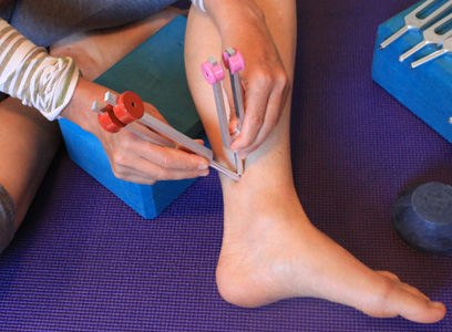 Using Acutonics For Stress Reduction and Self Care – Eastern Currents